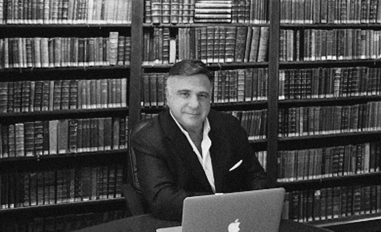 About | Samuel J. Kahn